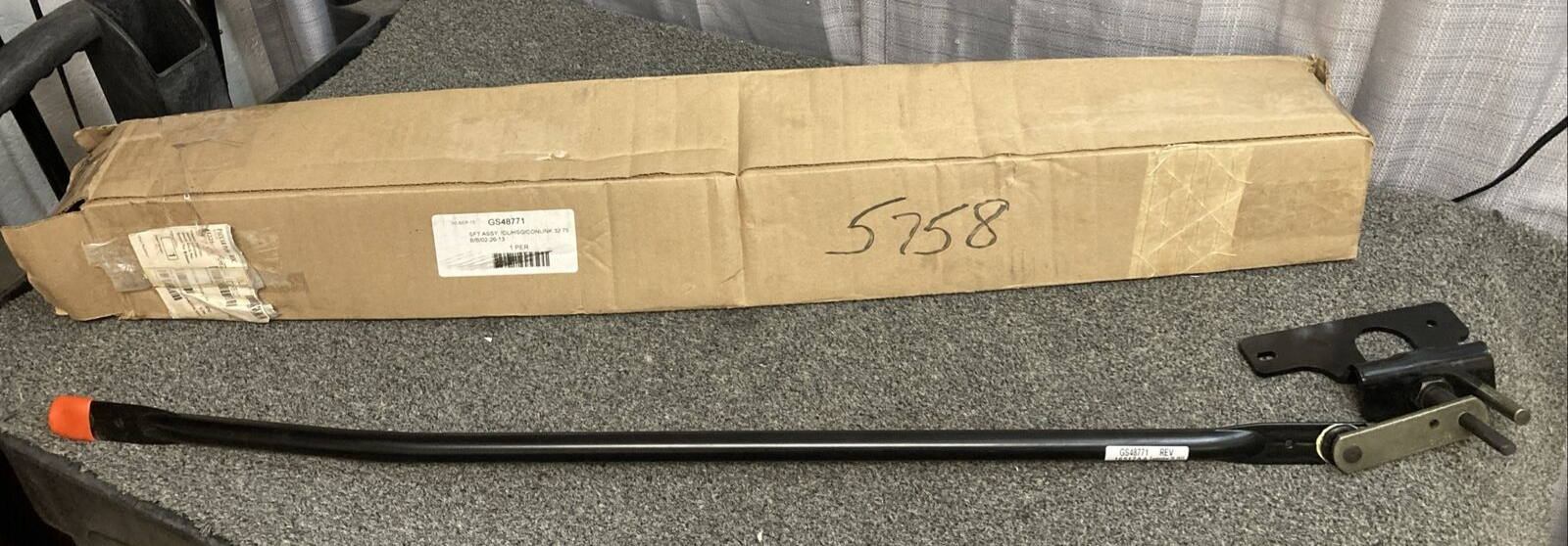 NEW GENUINE PACCAR GS48771 WINDSHIELD WIPER LINKAGE PIVOT ASSEMBLY ...